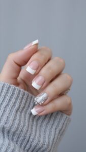 Winter French Tip Nails: 21 Chic Ideas To Elevate Your Cold-Weather ...